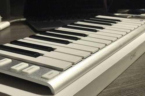 CMX Xkey AIR 25 Key Bluetooth midi Controller