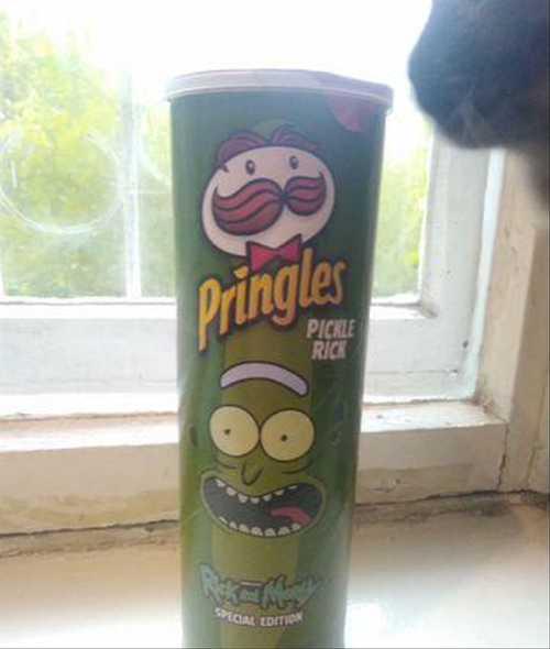 Банка Pringles