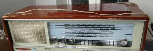 Радиола Кантата 203 1975 год СССР