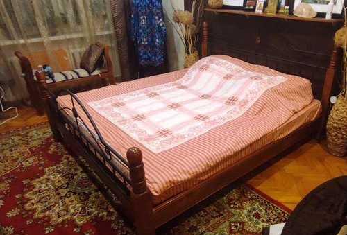 Кровать с гарнитуром