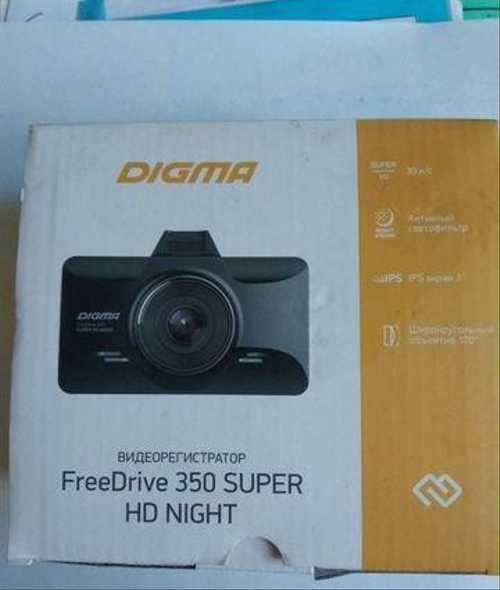 Видеорегистратор Digma FreeDrive 350