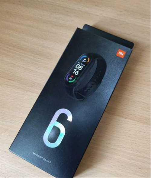 Фитнес-браслет Xiaomi Mi Smart Band 6