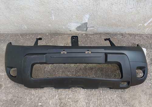Передний бампер Renault Duster