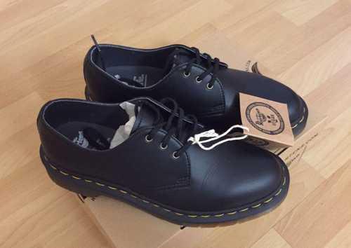 Dr. Martens Vegan 1461