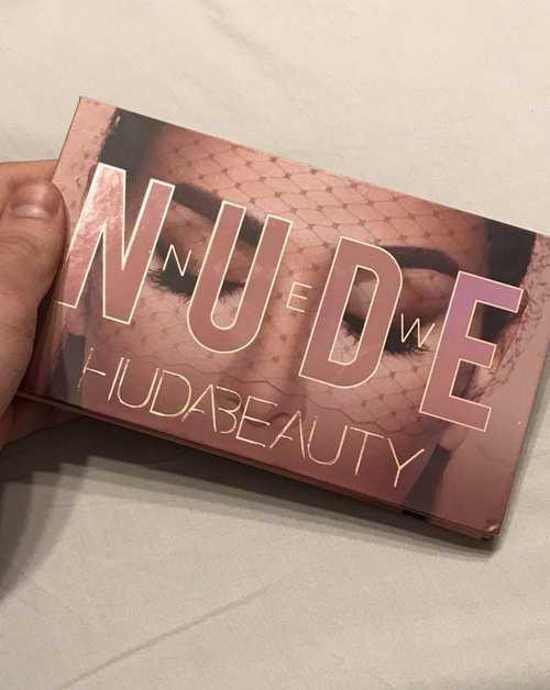 Палетка теней Huda Beauty New Nude