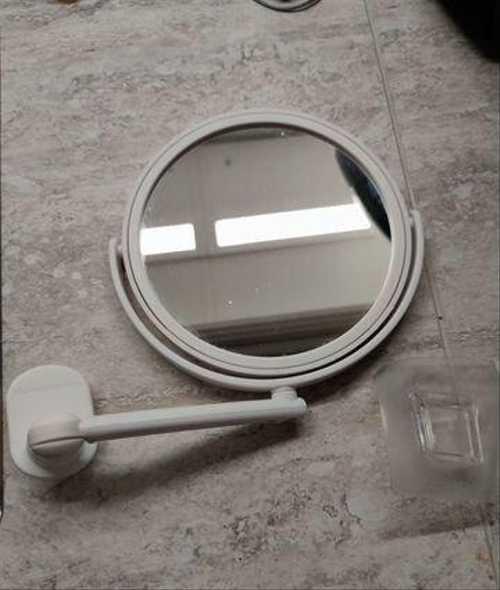 Настенное зеркало (для ванной)