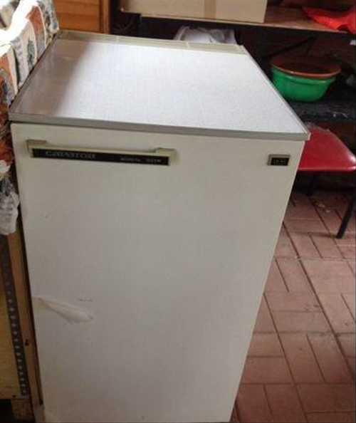 Холодильник Саратов. Модель 1225 М. Советский