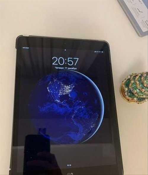 iPad (2019) 128 Gb, Wifi + Cellular