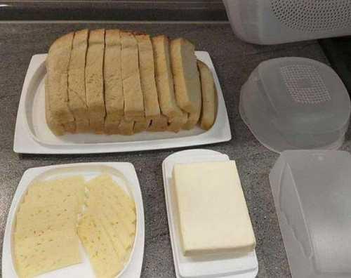 Посуда "Тupperware" Сырница+ Масленка