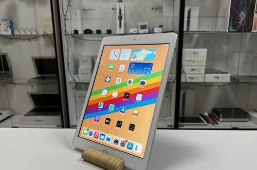 iPad 6 WiFi only 32gb Silver (1030)