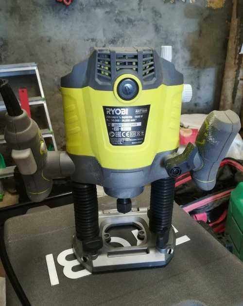Фрезер Ryobi RRT 1600