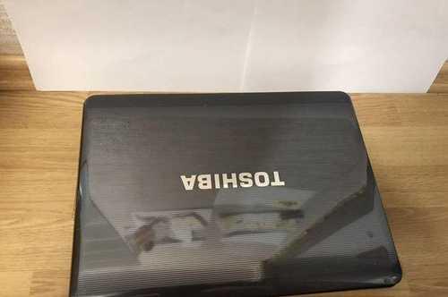 Ноутбук Toshiba A300 по частям