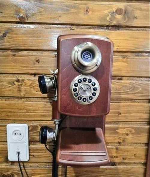 Телефон, старинного образца