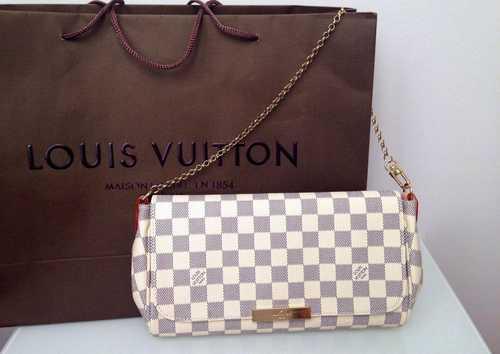 Клатч Louis Vuitton favorite mm