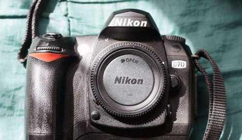 Nikon D70 body