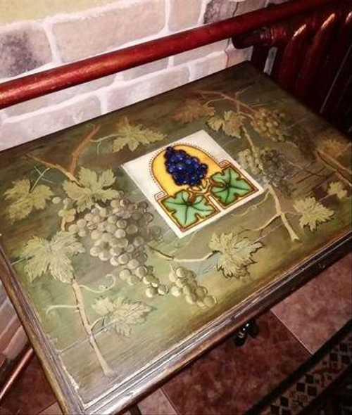 Старинный столик - комод
