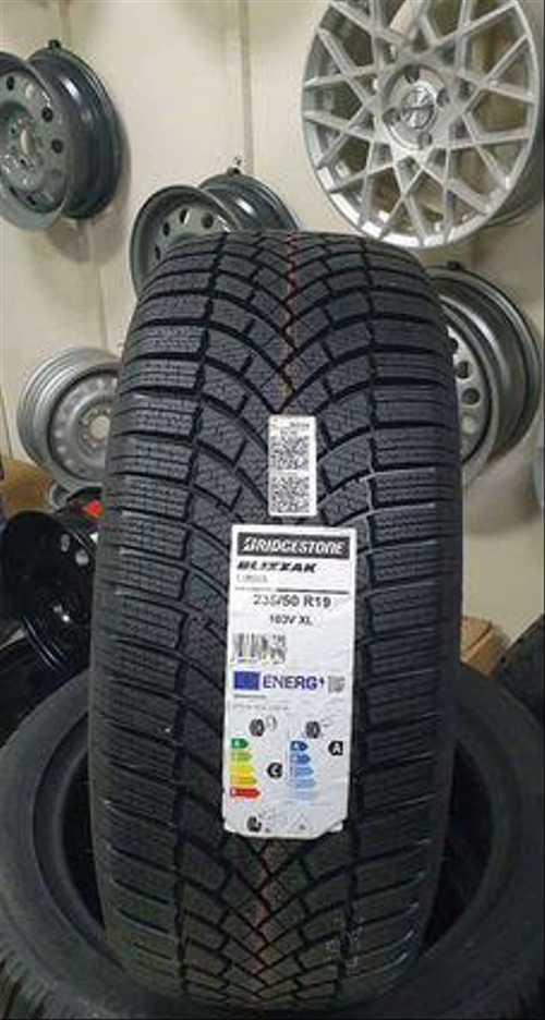 Bridgestone Blizzak LM-005 235/50 R19 103V, 4 шт