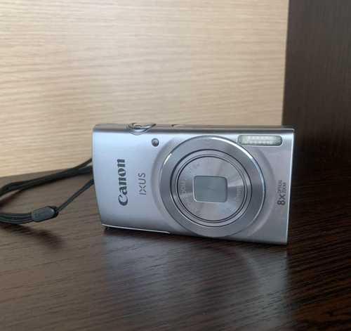 Компактный фотоаппарат Canon ixus