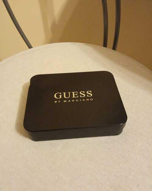 Мужской кожаный бумажник guess