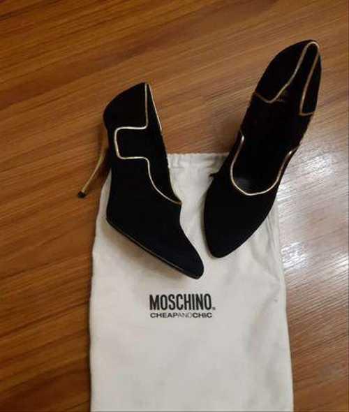 Туфли Moschino
