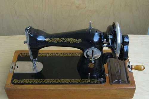 Швейная машина производства пмз имени Калинина
