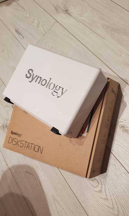 Сетевое хранилище Synology DS119J