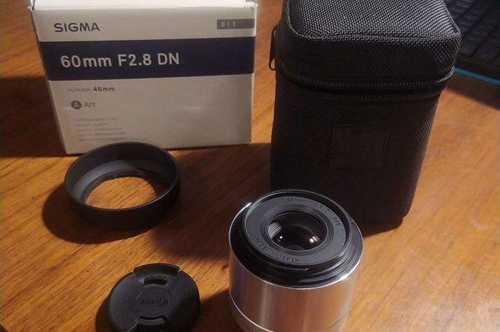 Объектив Panasonic-Olympus micro 4/3 Sigma 60mm f