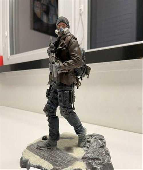 Фигурка Tom Clancy’s The Division SHD Agent