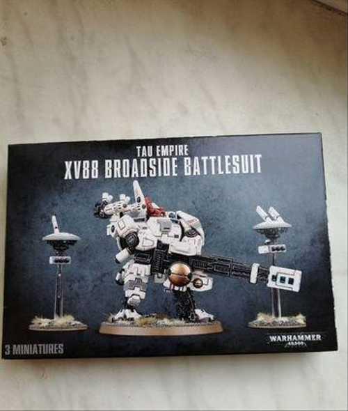 Warhammer 40000 TAU XV88 Broadside Battlesuit