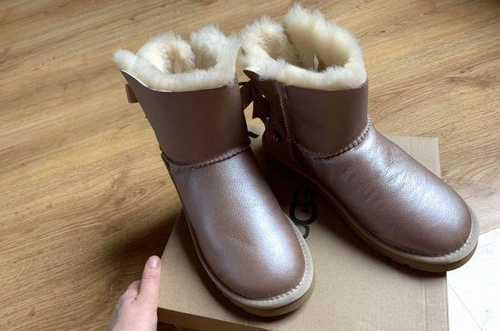 UGG угги оригинал 38 размер. Бежевые, перламутр