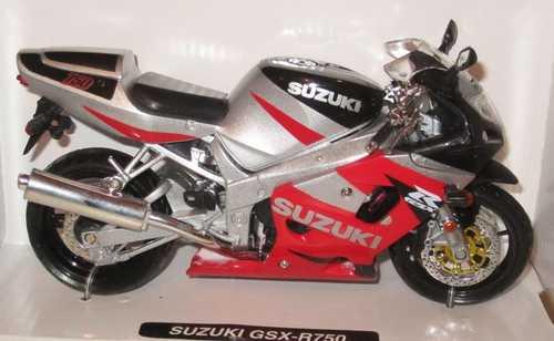 Модель мотоцикла Suzuki gsxr-750 (2002-03) 1/12