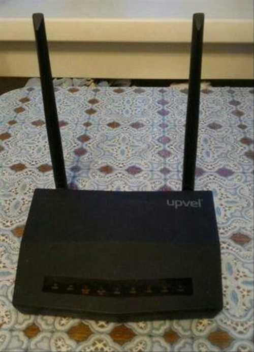 Продам Wi-Fi роутер upvel UR-825AC