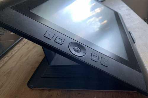 Графический планшет Wacom Cintiq 13HD (DTK-1300)