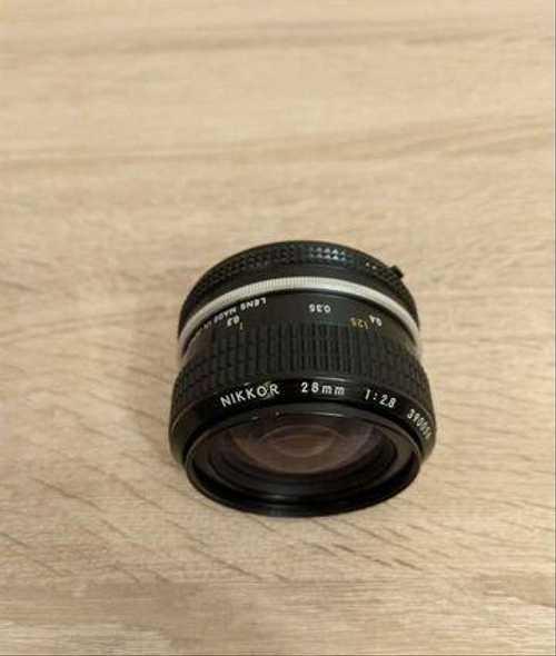 Nikon Nikkor 28mm f 2.8 AI