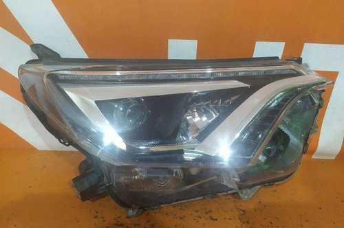 Фара правая Toyota Rav4 4 CA40 2015-2019