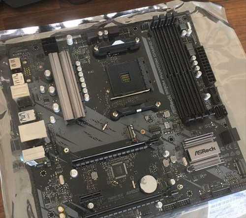 Материнская плата ASRock B550M Phantom Gaming 4