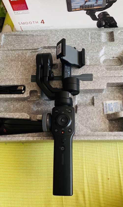 Стабилизатор Zhiyun Smooth 4 Black