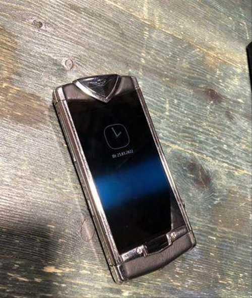 Телефон Vertu Constellation T