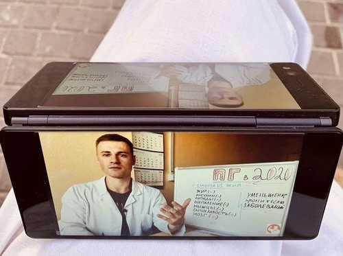 Складной смартфон с двумя дисплеями Axon M (Ростес