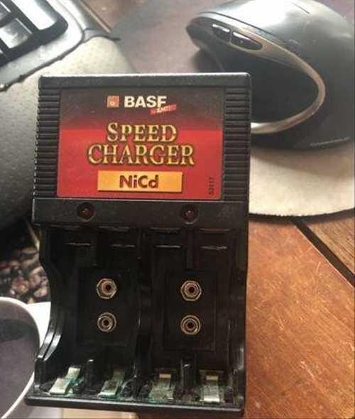 Basf Зарядник NiCD аккумуляторов + крона