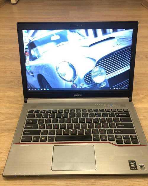 Fujitsu Lifebook E744 - i5 - 240gb