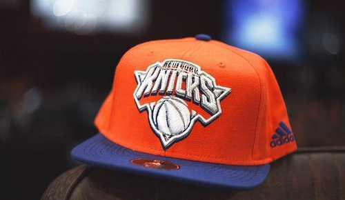 Бейсболка Кепка NY Knicks Adidas Snapback