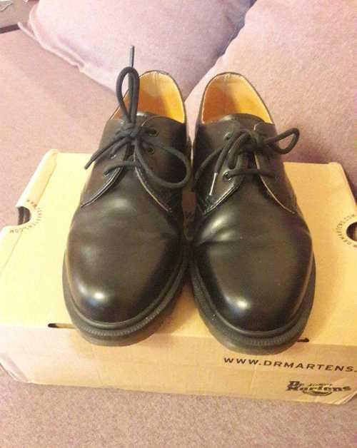 Классические броги от Dr. Martens