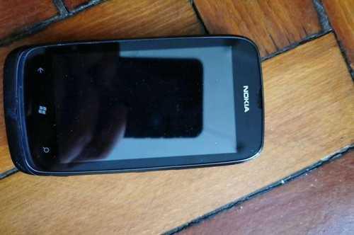 Телефон Nokia lumia 610