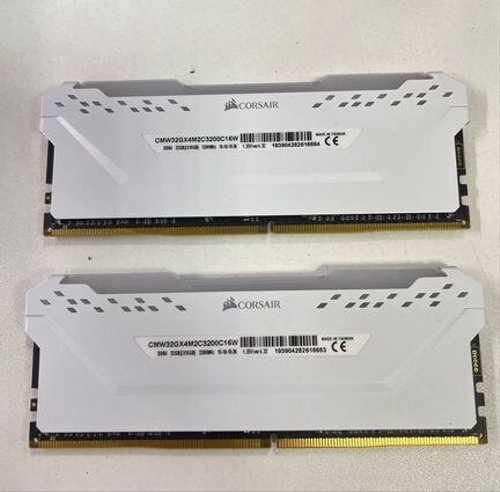 Память бу DDR4 32 gb kit RGB Corsair 3200 mhz