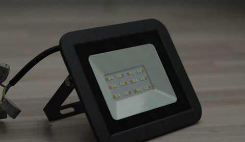 Светодиодный прожектор цветной RGB