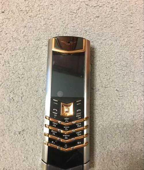 Телефон vertu signature