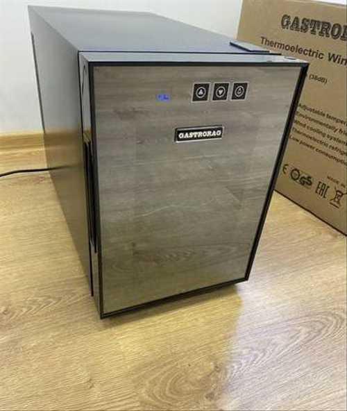 Винный шкаф/холодильник Castrorag JC-16C