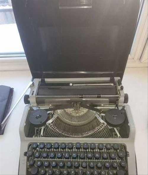 Печатная пишущая машинка «пп-215-01»