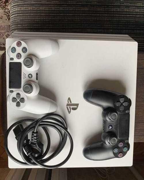 Sony PS4 Pro (CUH-7116B) White (идеал)